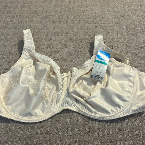 Playtex | Intimates & Sleepwear | Nwt Playtex Bra | Poshmark